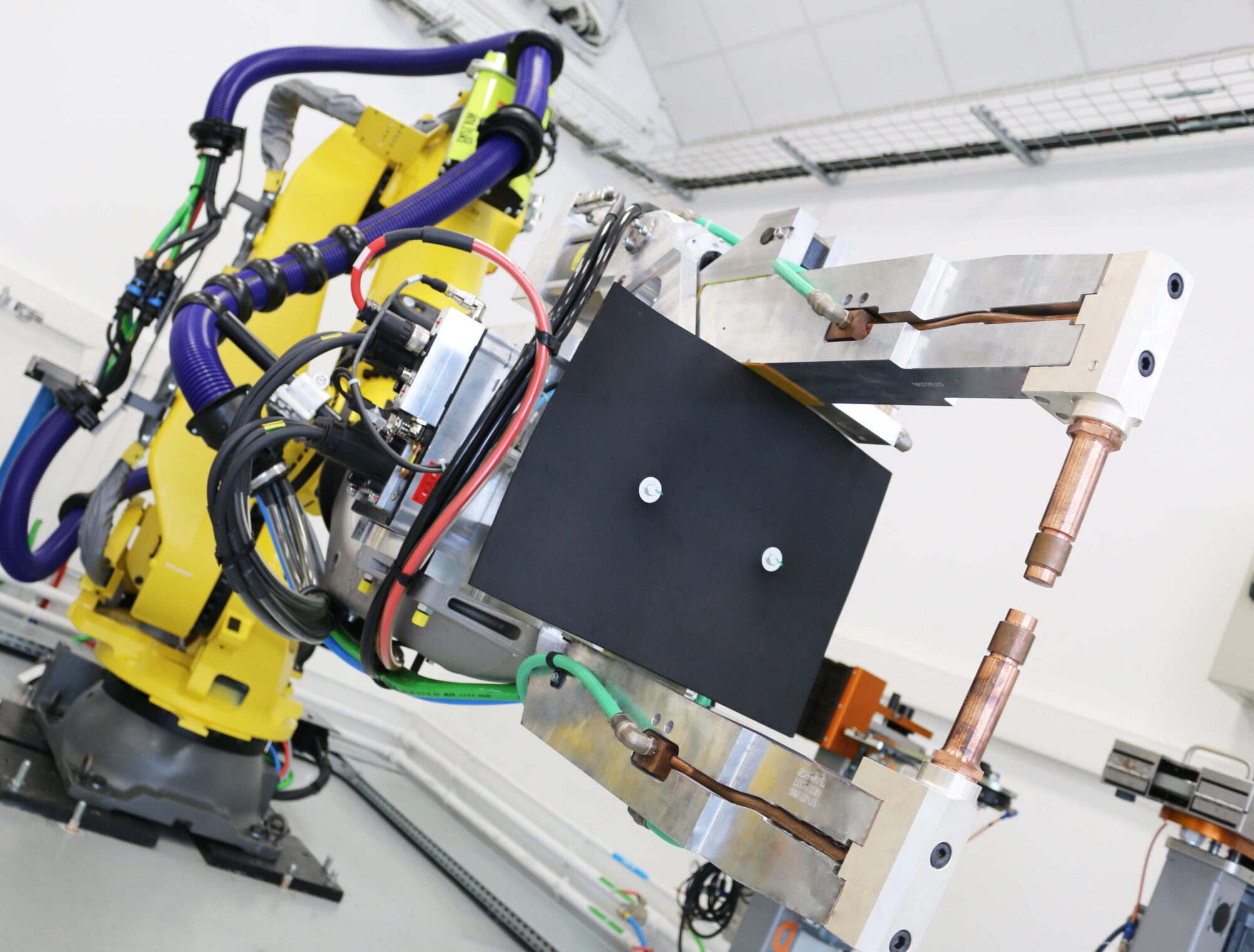 HD Robotic Welding Guns - Espanol