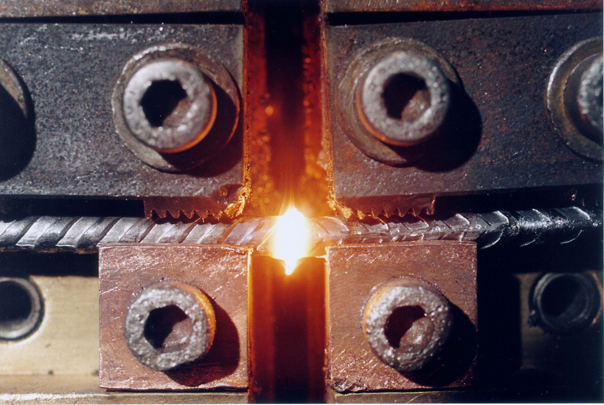 Stationary Welding Solutions - ARO Technologies